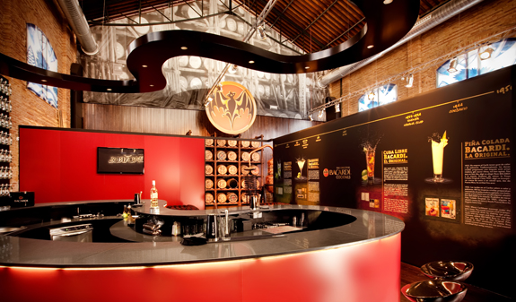 Bacardi Lounge Bar - Opiniones e información